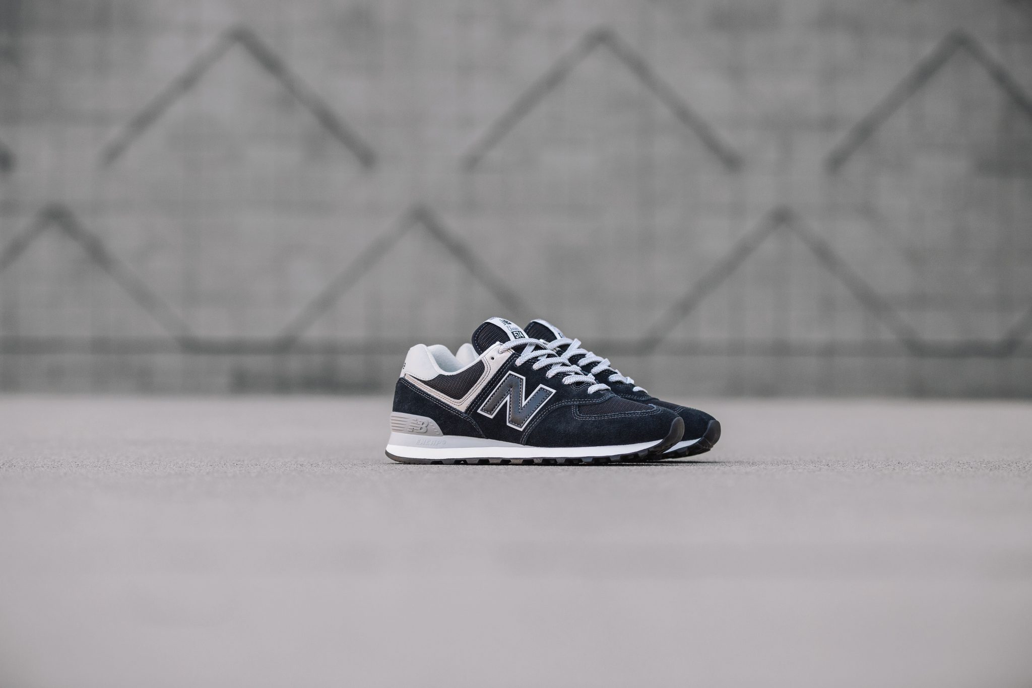 「new balance」の永遠の定番モデル“574”がNBヘリテージカラーをまとって新たに登場！ | ハミングバーズ