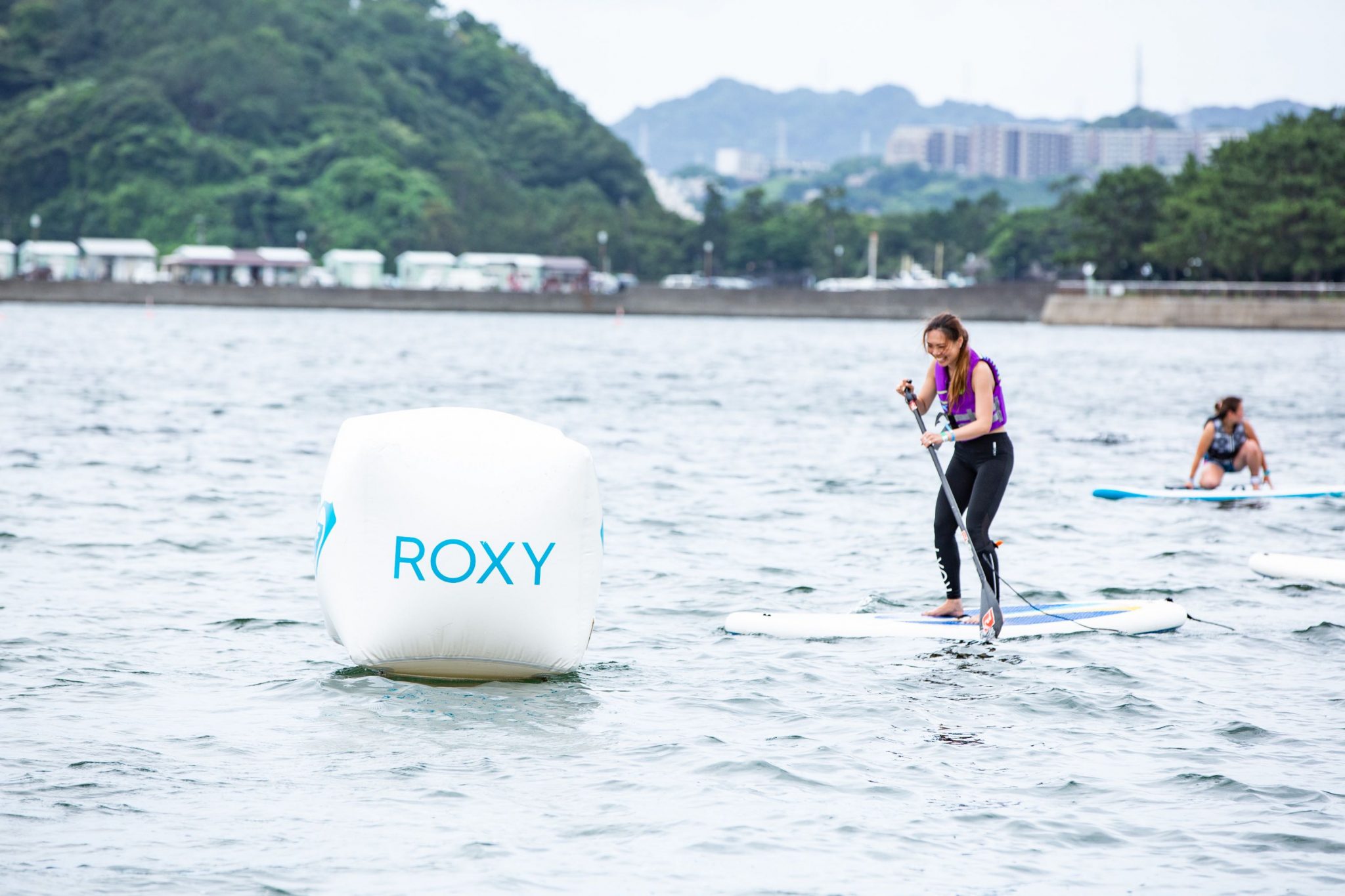 「ROXY FITNESS RUN SUP YOGA」、2018年開催の2ヶ所目は横浜！ | ハミングバーズ