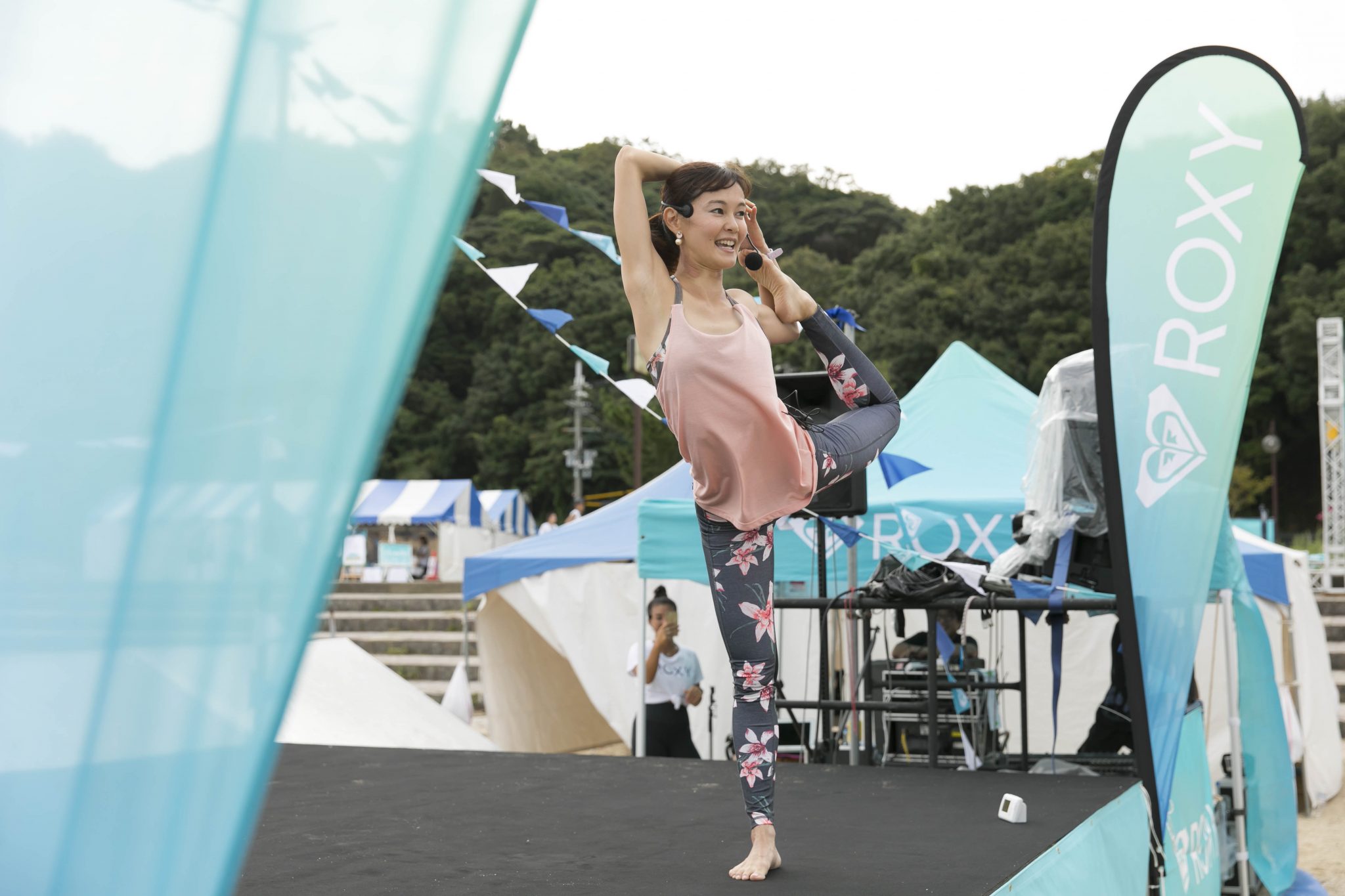 「ROXY FITNESS RUN SUP YOGA」、初開催となる福岡・大阪もROXYラヴァーが大集結！ | ハミングバーズ